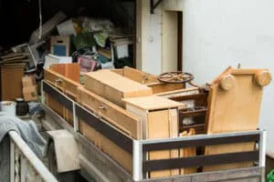 Recupero e smaltimento Legno Con Scarrabili.it